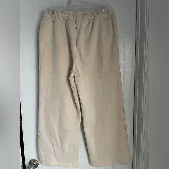Hippie Rose | Pants & Jumpsuits | New Hippie Rose Cropped Knit Pants ...